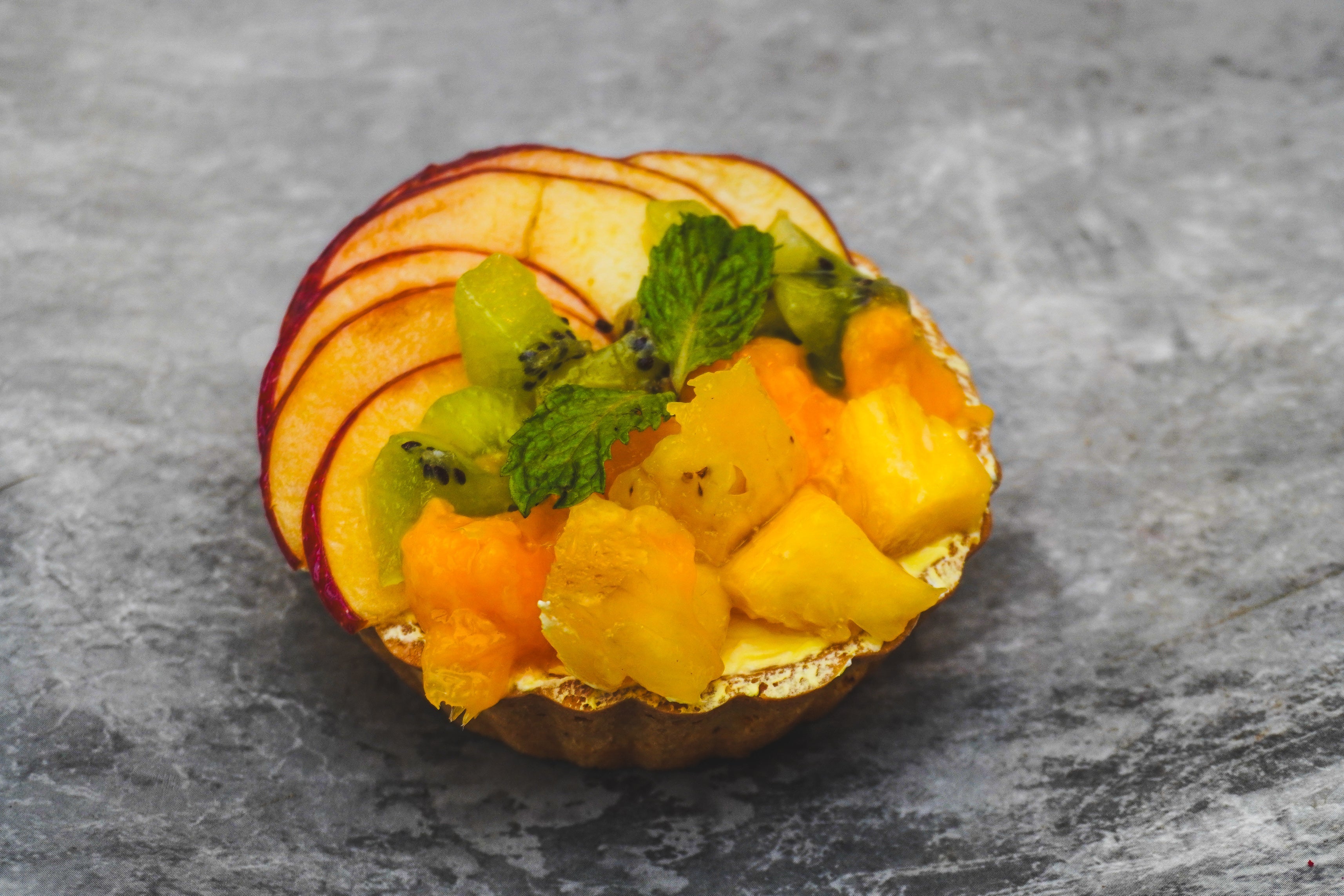 Fresh Fruit Tart – Heavenly Bakers